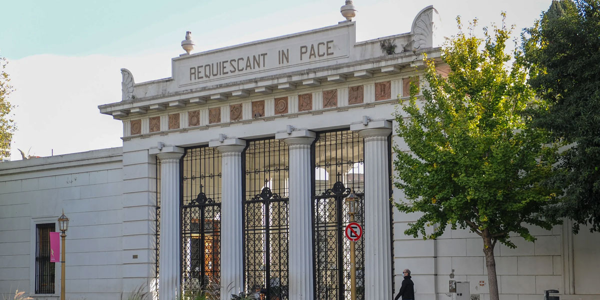 Mysteries of the Recoleta Cemetery | Free Tour Buenos Aires